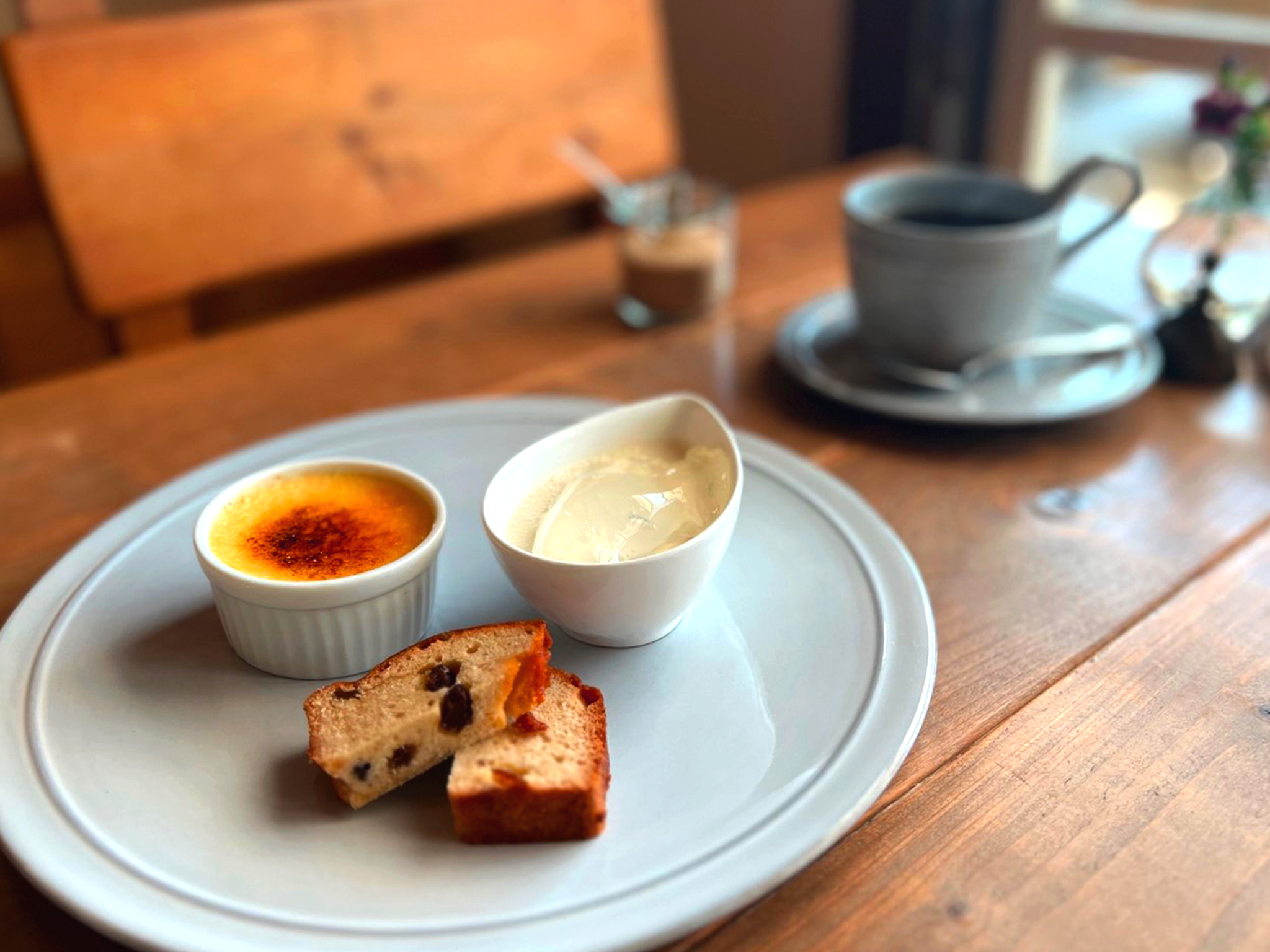 旧郵便局舎をステキにリノベーション懐かしさを誘う人気カフェ【kobe ozo cafe 901】