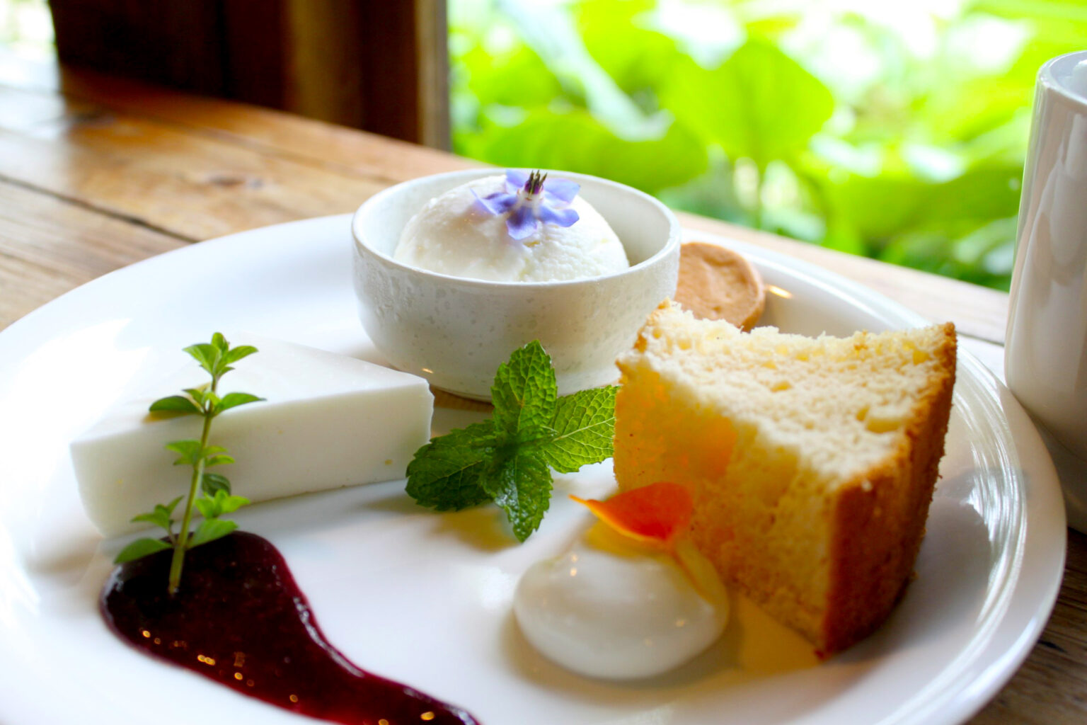 住宅街からスグ！酪農の恵みをチーズハウスで味わえる【弓削牧場】 | Localprime【兵庫県のとっておきの体験を】