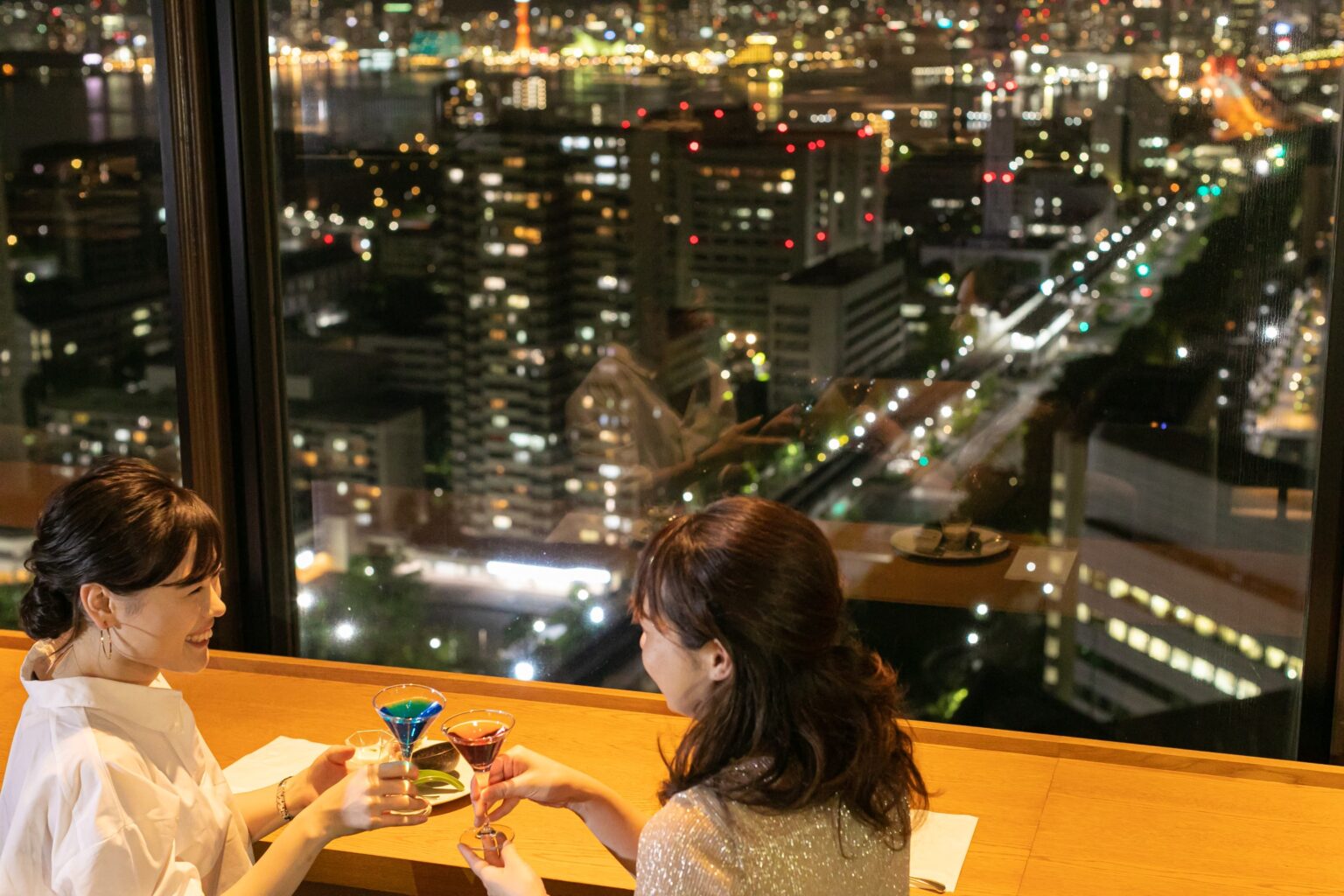 神戸の街に泊まって無料シャトルバスで有馬温泉へショートトリップ！ | Localprime【兵庫県のとっておきの体験を】