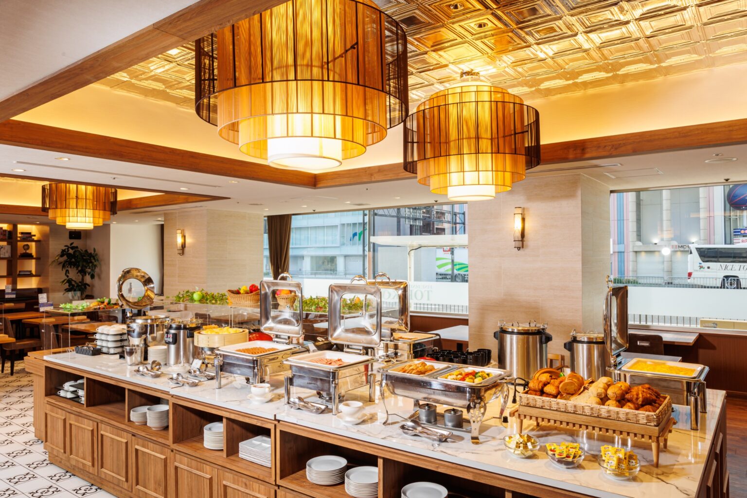 神戸の街に泊まって無料シャトルバスで有馬温泉へショートトリップ！ | Localprime【兵庫県のとっておきの体験を】